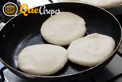 Tuna Arepas with vegetables 【 RICH AND HEALTHY 】Recipe