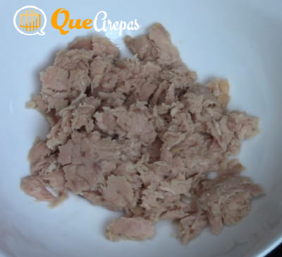 Arepa with Tuna and Vegetables - QuéArepas.com
