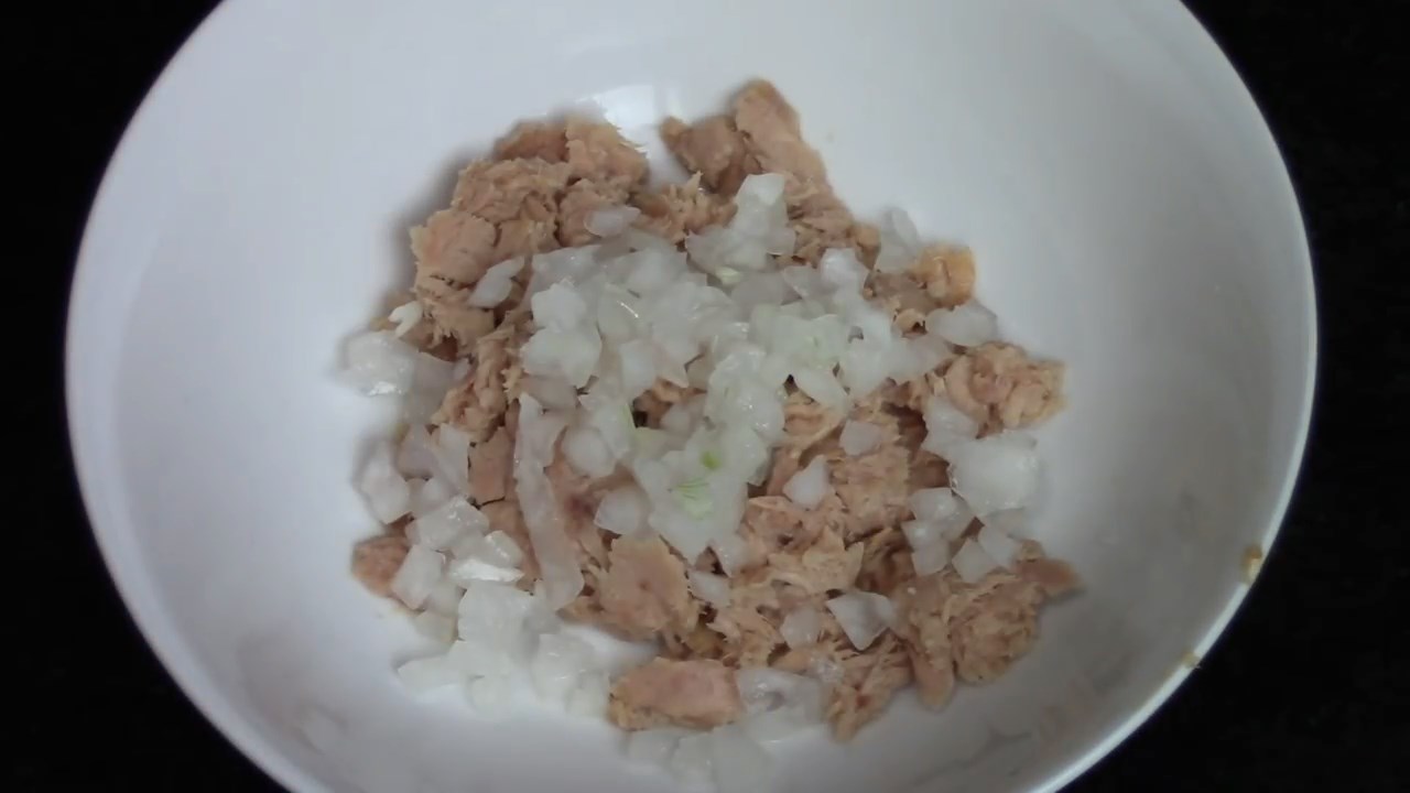 Tuna Arepas with vegetables 【 RICH AND HEALTHY 】Recipe